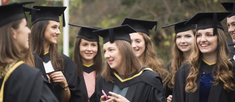 Free live stream of graduation ceremonies – Campus News